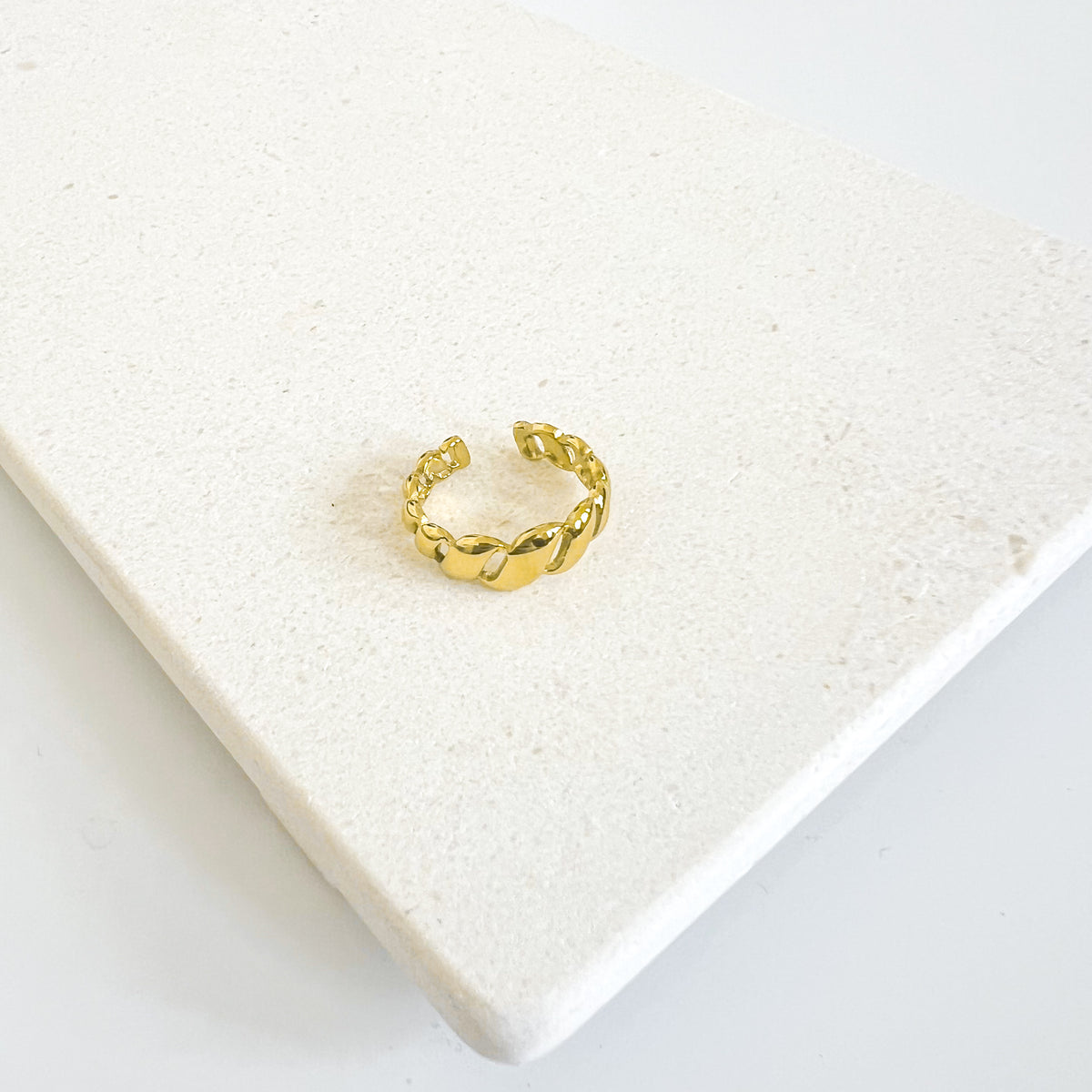 ELSA | The Beige Jewels